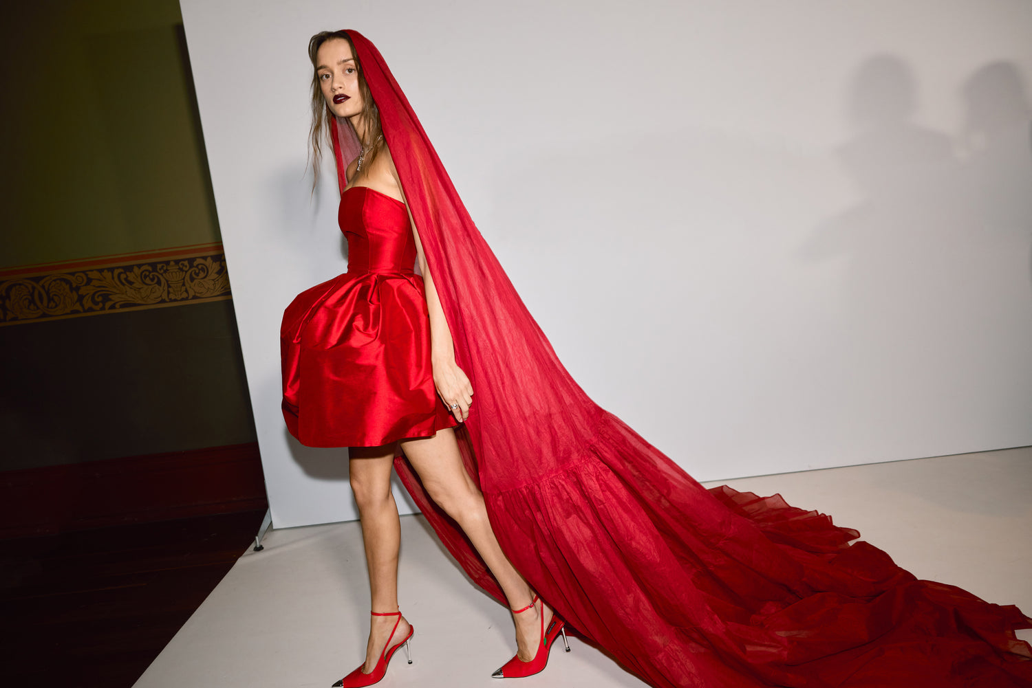 Official website of Van Der Kooij, Beauty & Rebellion.